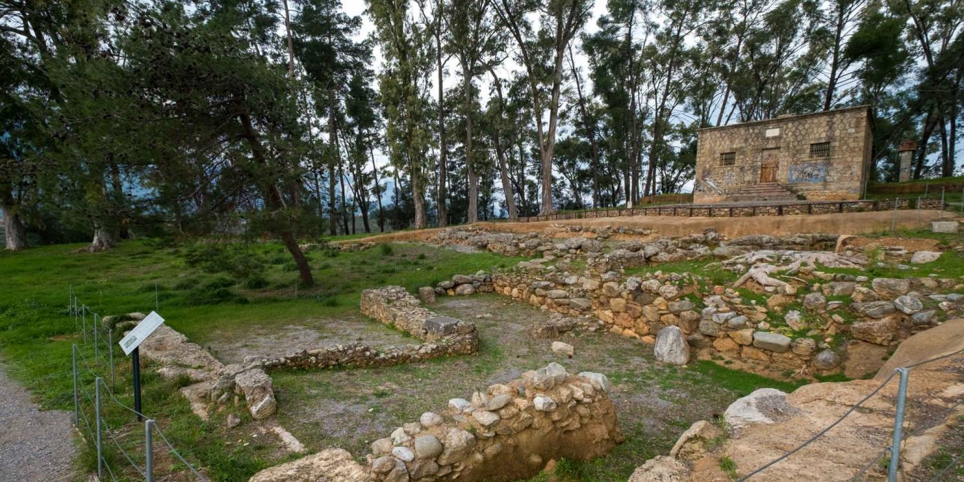 Archaic Stoa in the Acropolis of Sparta | ANCIENT TIMES | lakonia.mobi